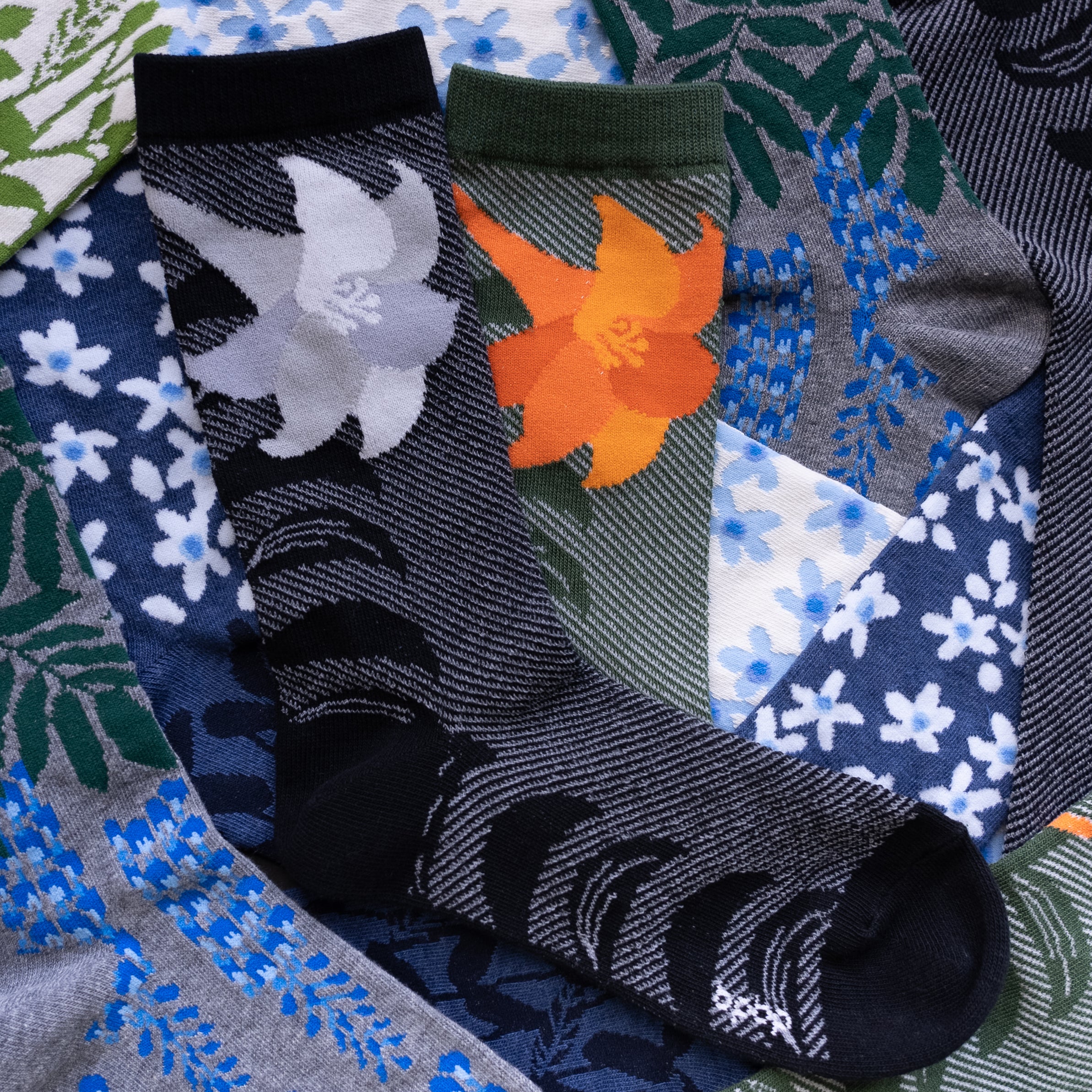 BLOOM socks | LILY black – YURI HIMURO ONLINE SHOP